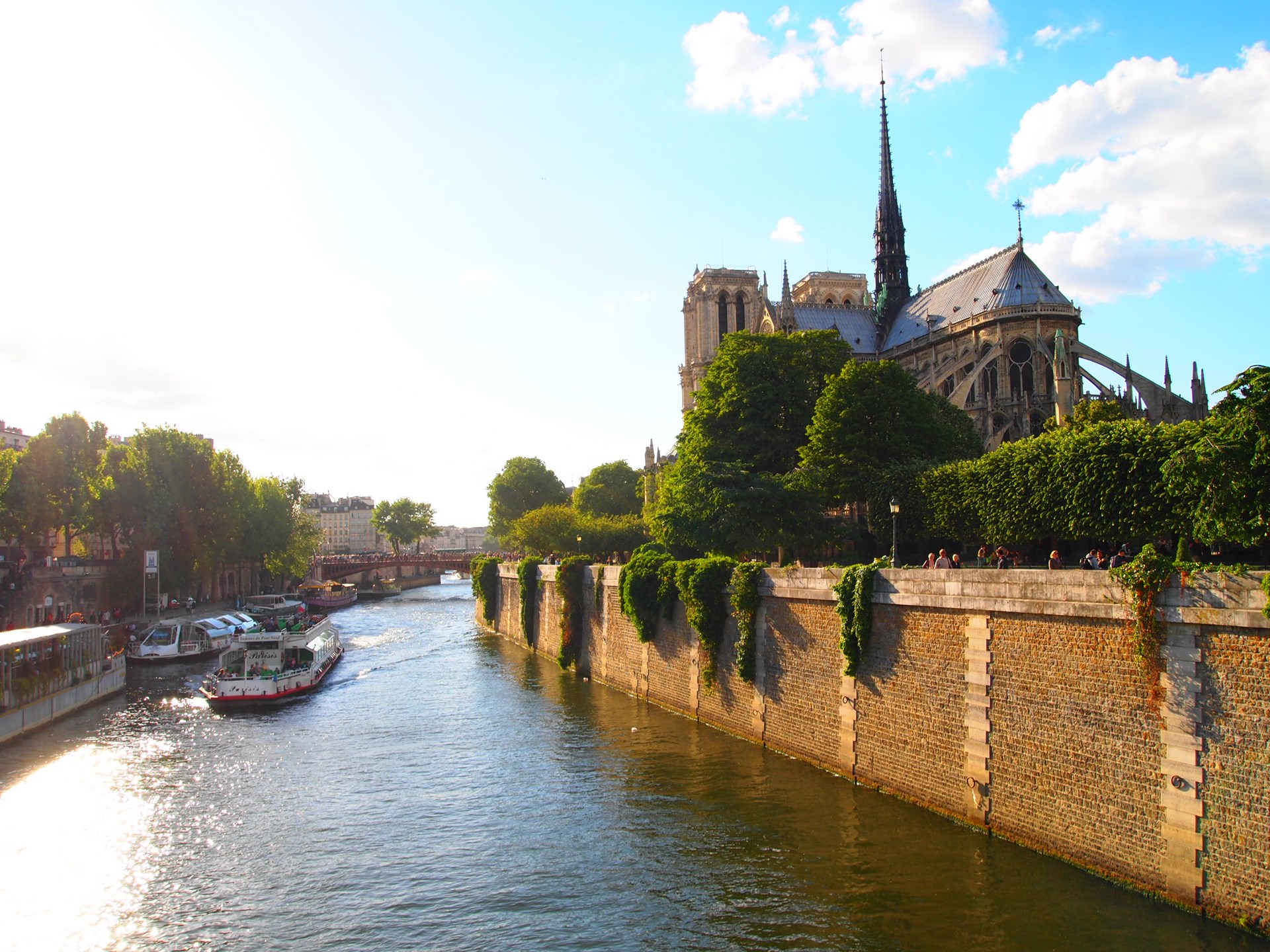 Busreis Parijs met Carolus Reizen | Carolus Reizen